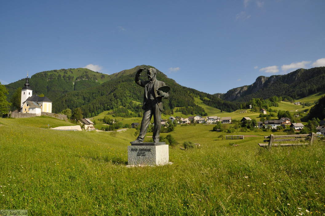 Sorica - Spomenik Ivanu Groharju | KRAJI - Slovenija